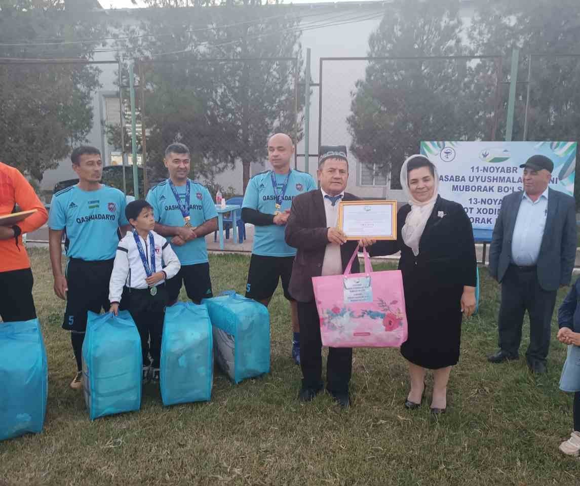 «Tibbiyot xodimlari kuni» bayramlariga bag‘ishlab tibbiyot xodimlari o ...